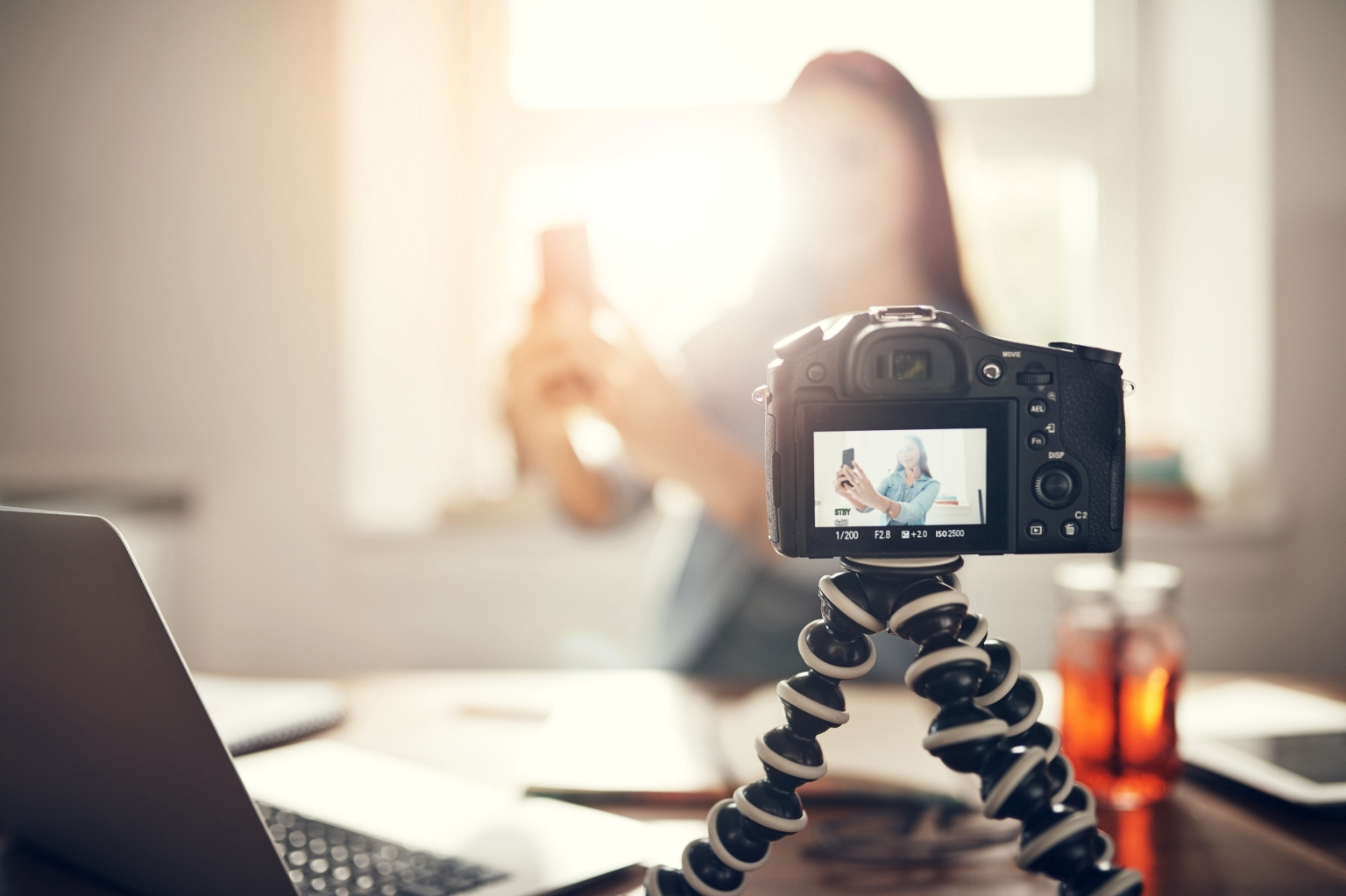 How to take good pictures of yourself alone - Solo Female Travelers