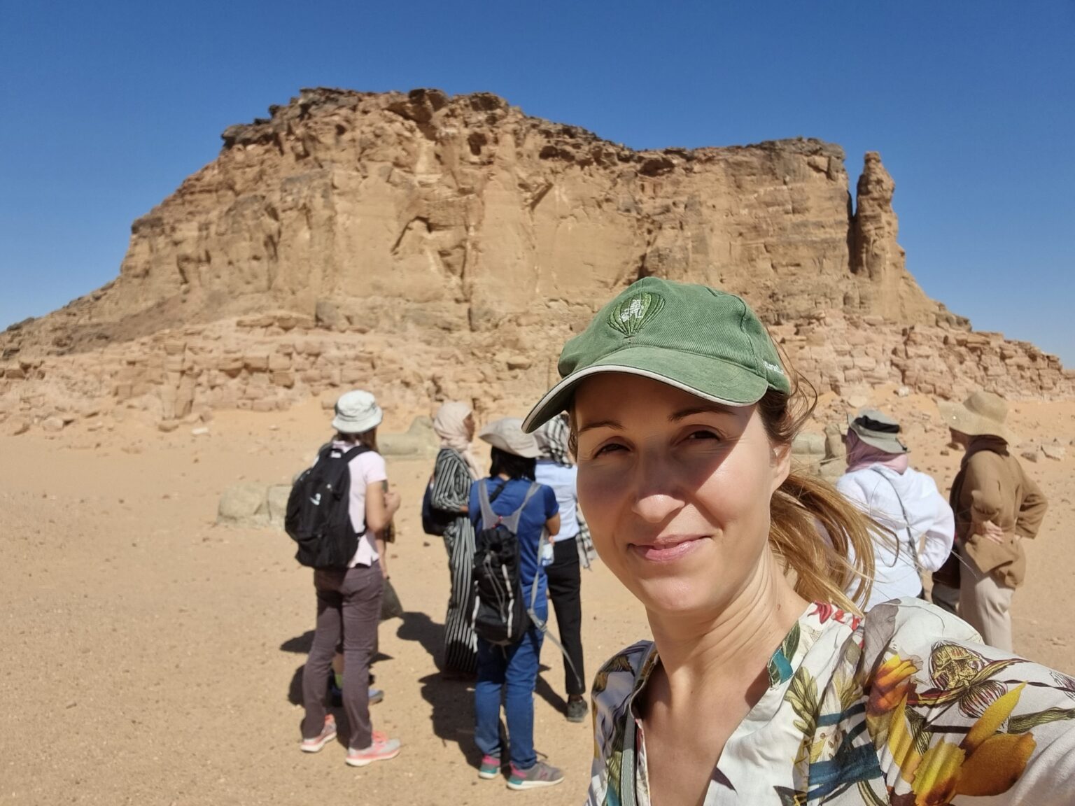 20 Ways to find travel buddies and friends for travel in 2023 - Solo ...