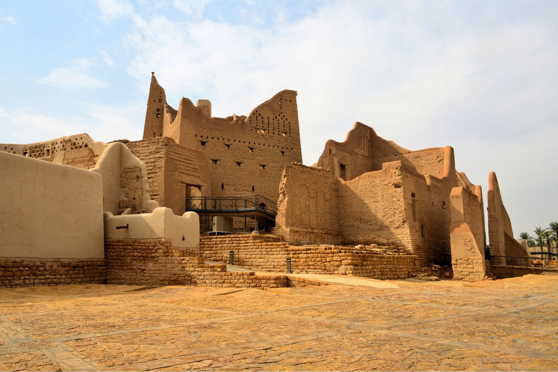 Saudi Arabia Solo Female Travel Safety Tips and Advice