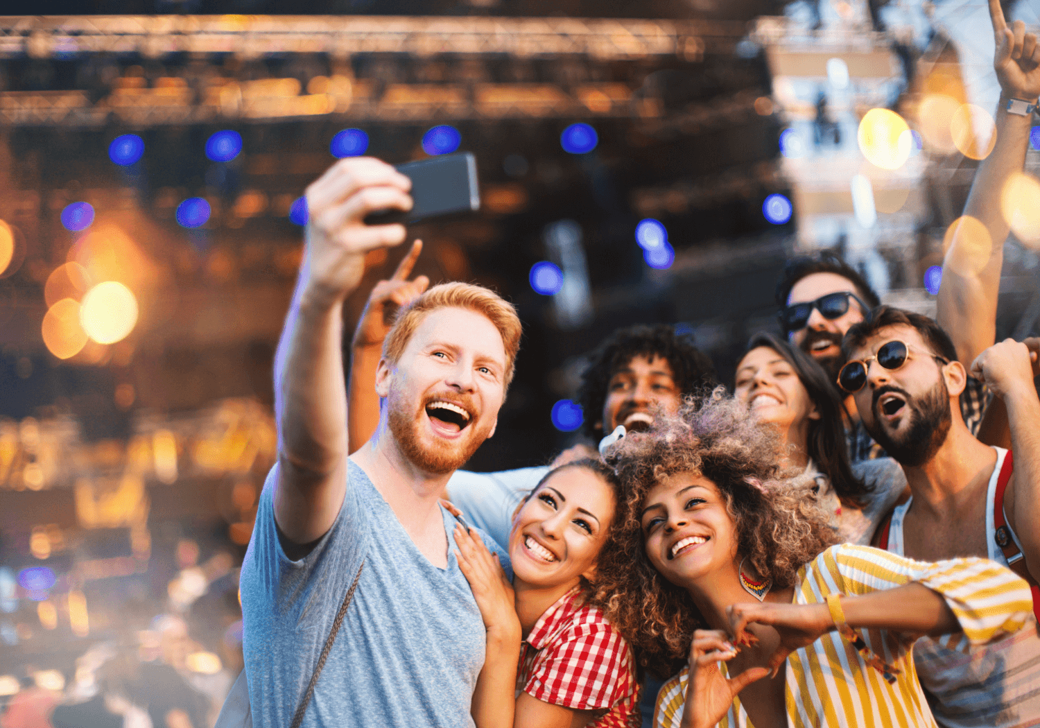 How to enjoy going to a concert alone: 20 tips for beginners - Solo ...